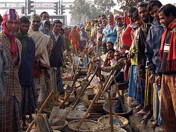 Jobless Rural Poor in Bangladesh Rush to the Cities - Worldpress.org